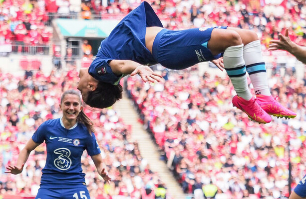 Chelsea beat Man United to win FA Cup in front of world-record crowd