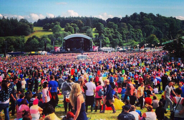 Quiz: How much do you know about gigs at Slane Castle? · TheJournal.ie