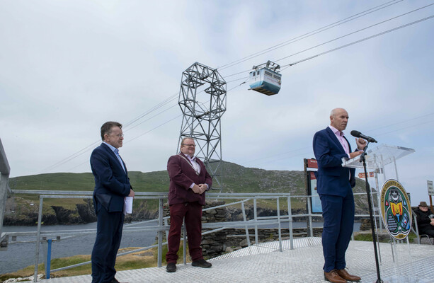 Dursey Island cable car reopens after being closed for renovations last ...