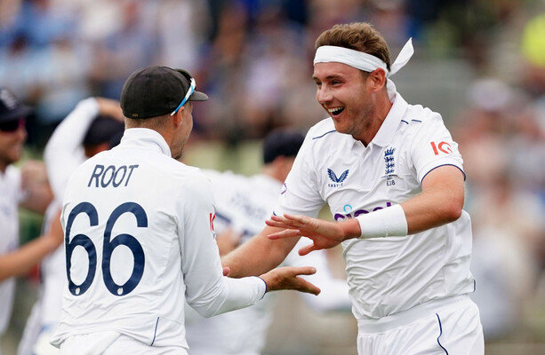 Khawaja keeps England at bay after Broad strikes in Ashes opener