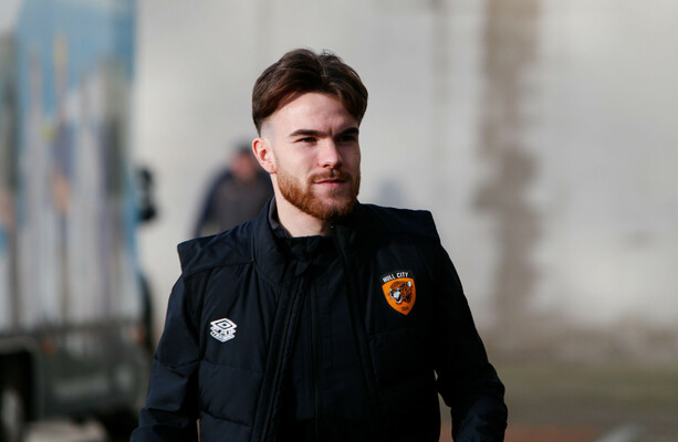 Aaron Connolly makes permanent move to Hull City · The 42