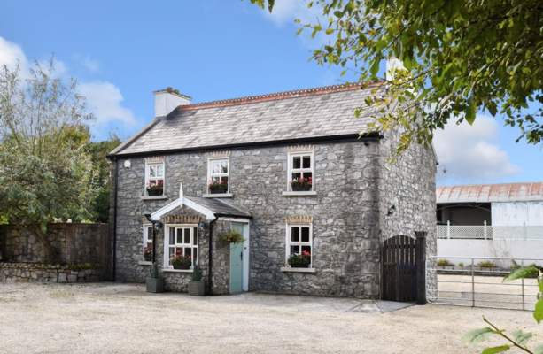 4 of a Kind: Beautiful stone-faced homes across the country