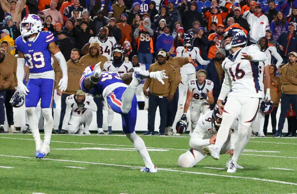 Late field goal seals dramatic win for Broncos over Buffalo · The 42