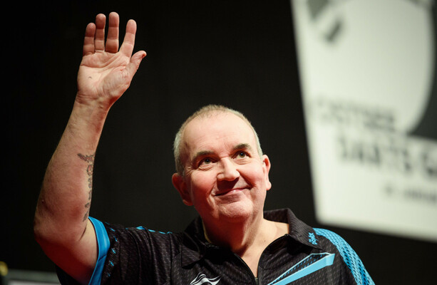 Phil Taylor to retire from darts at the end of next year · The 42