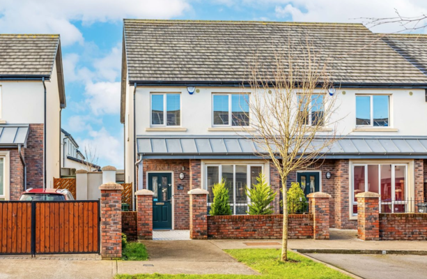 You can now make offers online for this three-bed family home in ...
