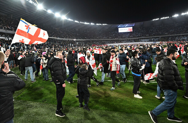 Willy Sagnol edges Gus Poyet as Georgia qualify for first ever major ...