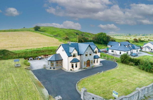4 of a Kind: Countryside homes with easy access to local amenities