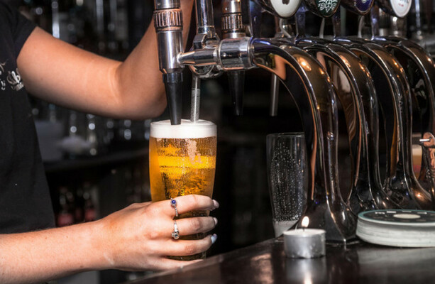 Despite drop, Ireland still has the third highest number of pubs per ...