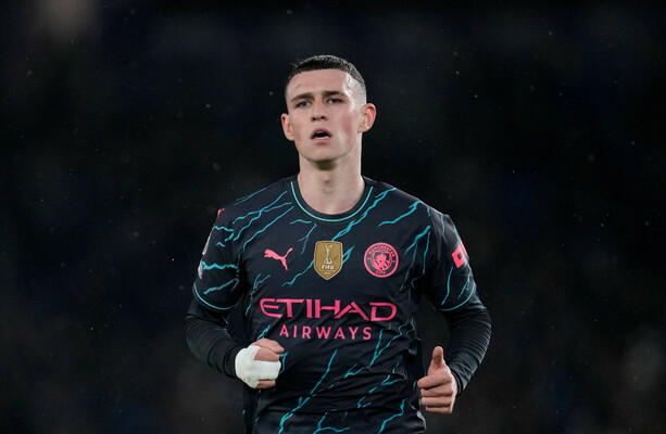 Phil Foden wins the season's first big Footballer of the Year award