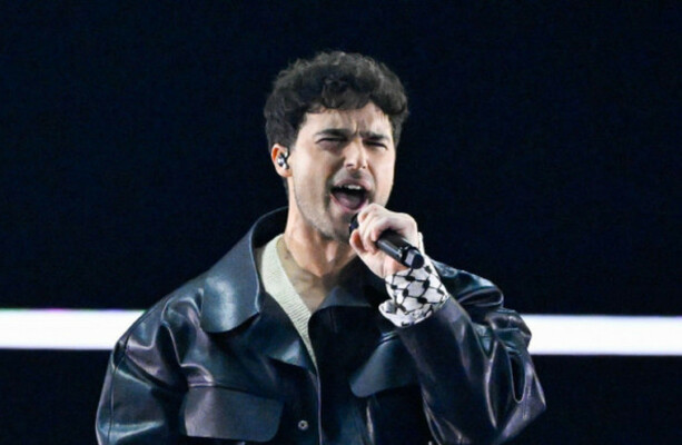 Singer who wore keffiyeh during Eurovision opening act labels EBU ...