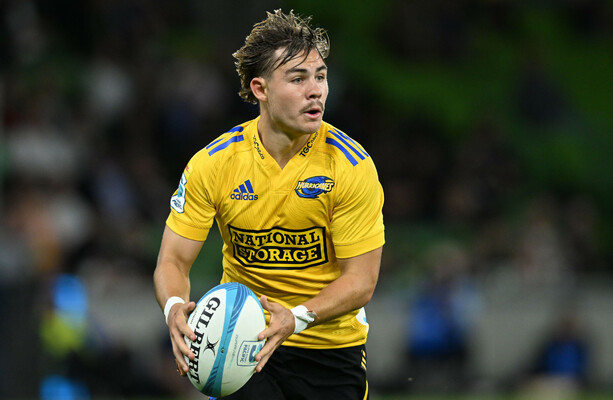 Ulster sign Irish-qualified out-half from Super Rugby's Hurricanes