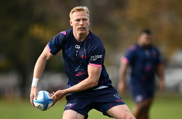 Blow to Joe Schmidt as Australian fly-half Carter Gordon defects to ...