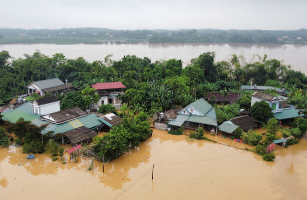 Death toll from devastating typhoon in Vietnam rises to 233 people