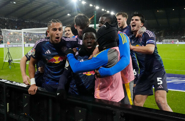 Leeds fight back twice to win five-goal thriller at the death and go ...