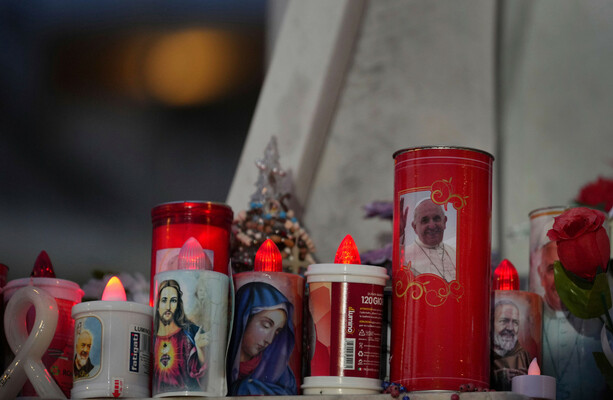 Pope Francis's 'clinical conditions confirmed to be improving', says ...