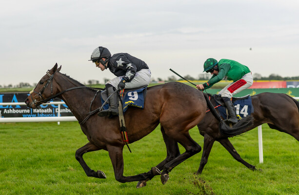 I'm Slippy makes no mistakes at Fairyhouse, while Mullins closes in on ...