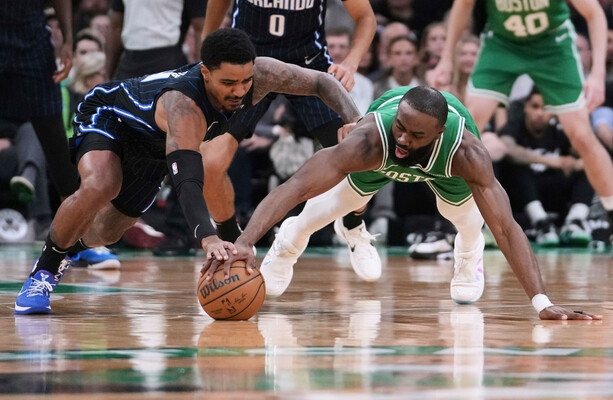 Tatum-less Celtics take hard-fought victory as Cavs, Rockets win