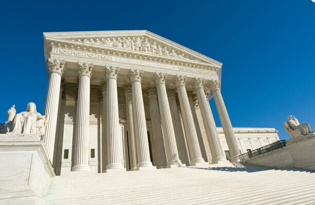 US Supreme Court allows third country deportations to resume