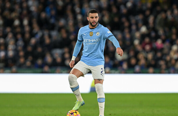 Kyle Walker swaps Man City for Burnley, United make second summer signing