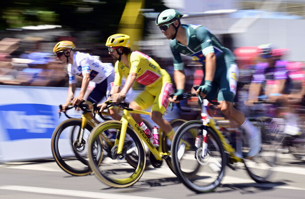 Türk grup softwe her ass is round and fine, appearance may