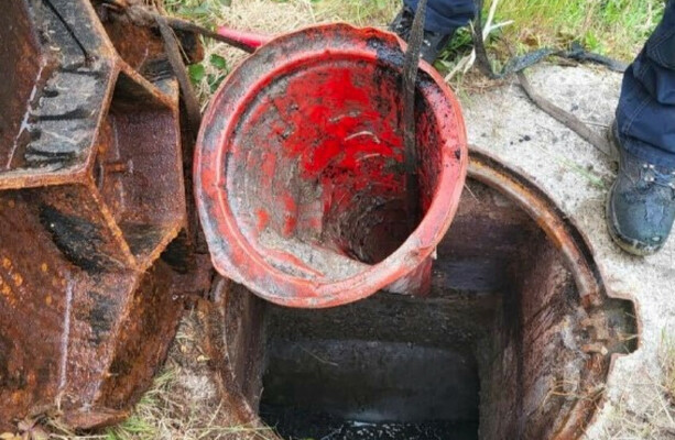 Uisce Éireann criticised for 'ineffective' use of traffic cone to stop ...