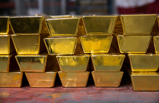 Gold hits record high following new Trump tariff threat · TheJournal.ie