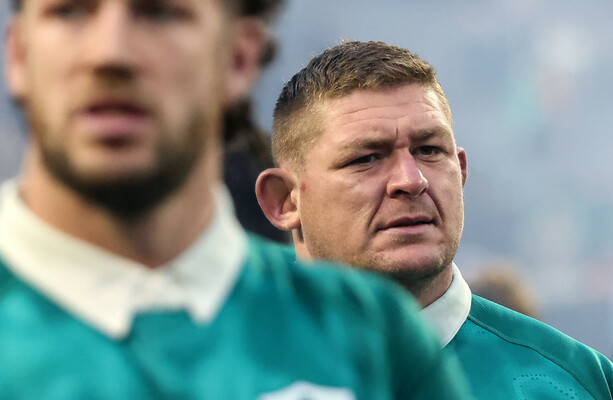 Furlong remains a doubt for Paris after training separately · The 42