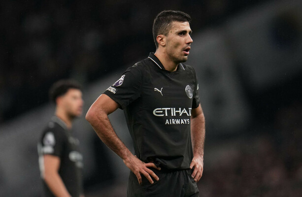 Rodri goes on referee rant after controversial Tottenham goal in Man ...