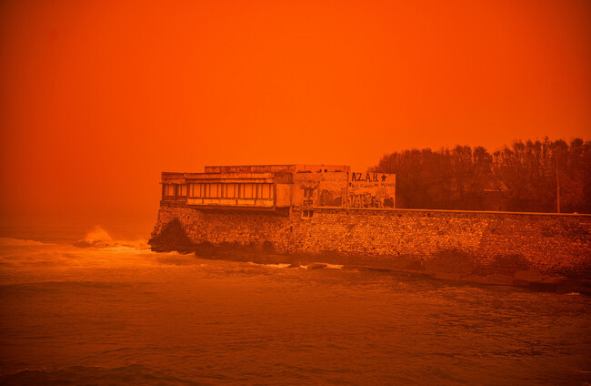Saharan dust storm turns sky a deep red over holiday island of Crete