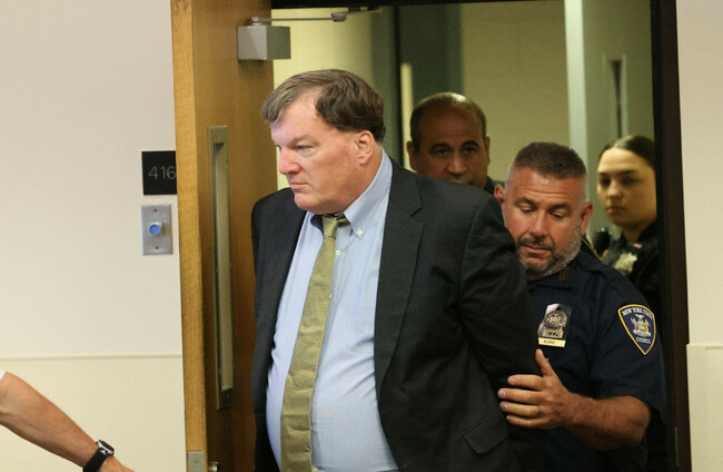 Man who murdered eight women on New York's Long Island over 17 years is ...