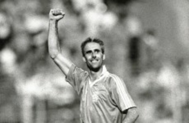 In pictures: Here are the 10 greatest* Irish captains · The 42