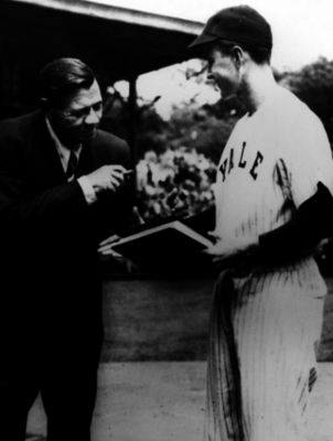 Your 'Babe Ruth Meeting George HW Bush' Pic of the Day · The 42