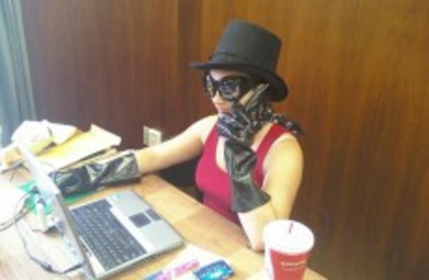 13 extreme examples of what not to wear at work · The Daily Edge