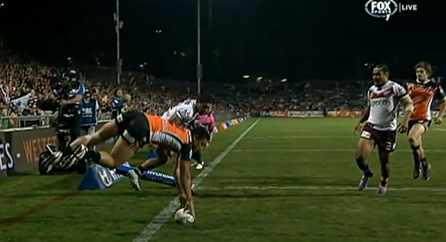 Australian rugby league player scores incredible flying try · The42