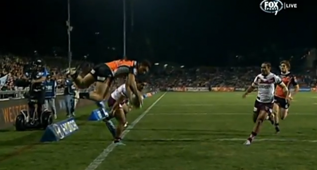 Australian rugby league player scores incredible flying try · The42