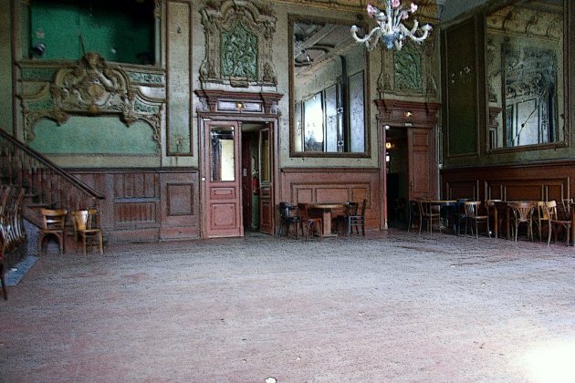 This 100-year-old Berlin dance hall holds ghosts of German history