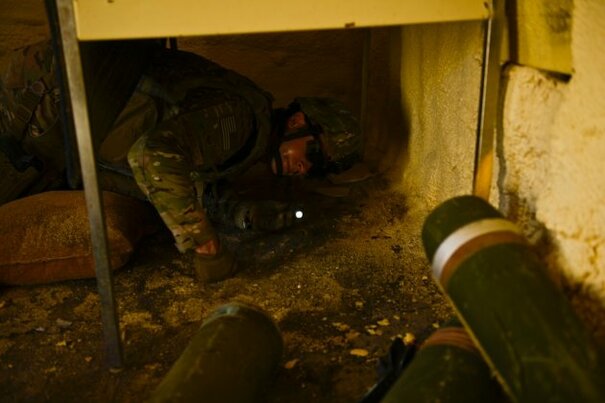 Pics: This is what a day of military bomb squad training is like