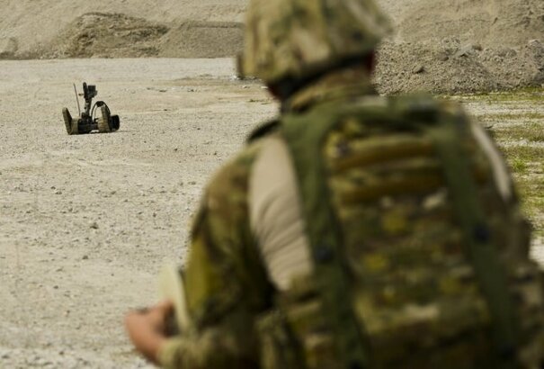 Pics: This is what a day of military bomb squad training is like