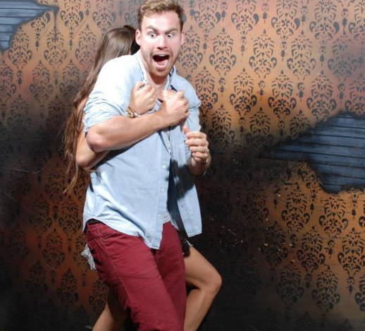 13 hilarious pictures of people getting terrible frights