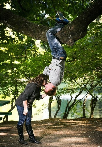These are the funniest (and worst) engagement photos you'll ever see