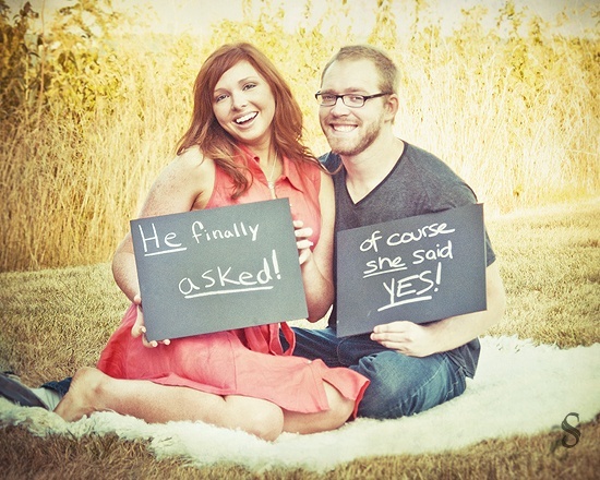 These are the funniest (and worst) engagement photos you'll ever see