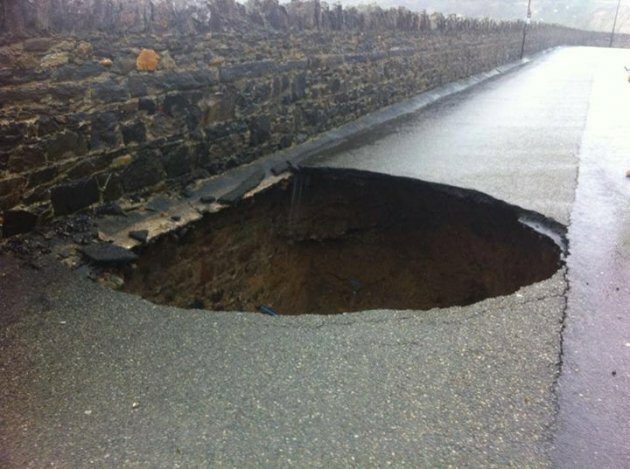 Biggest Pothole Ever Pic of the Day · TheJournal.ie