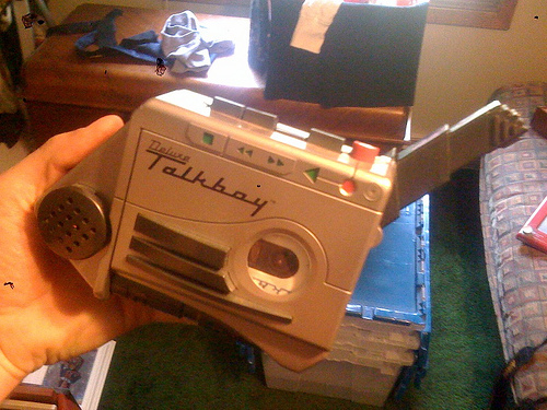 9 gadgets that seemed incredibly high-tech in the 1990s · The Daily Edge