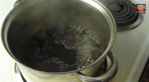 Here's what happens when you boil a bottle of cola. It's horrifying.