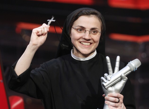 Singing nun wins The Voice of Italy, says the Our Father on stage