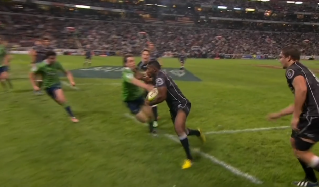 Rugby technique: Last-ditch tackle or punch the ball loose? · The42