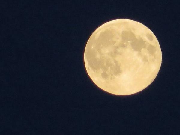 PICS: The 'super moon' over Ireland · TheJournal.ie