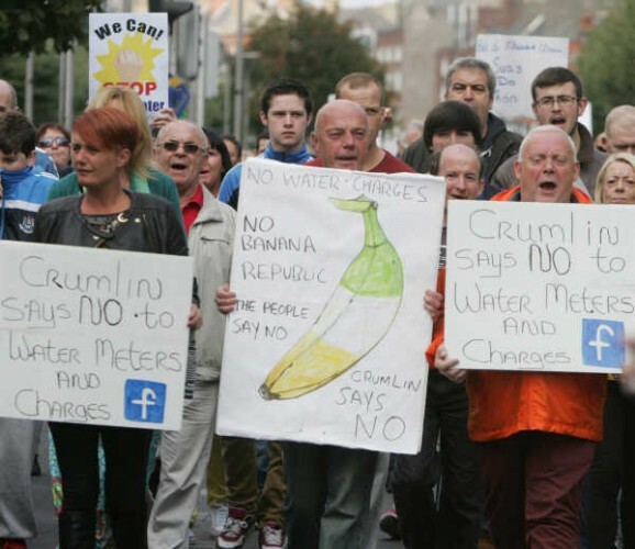 Irish Water protesters leave their estates for protest in Dublin city ...
