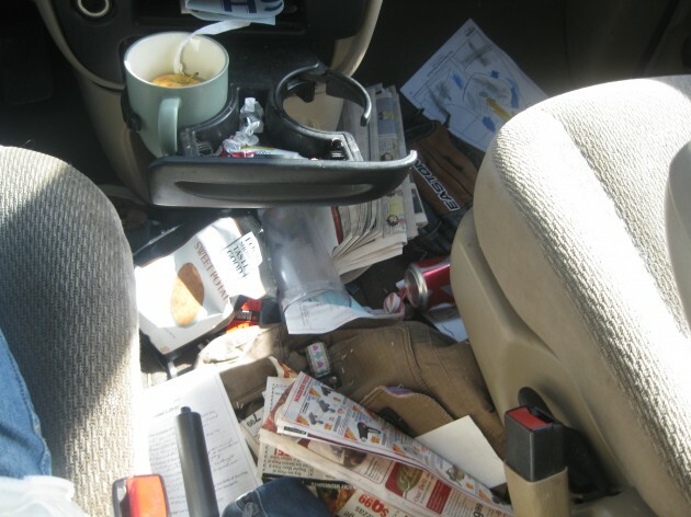 9 bad habits every messy person has perfected · The Daily Edge