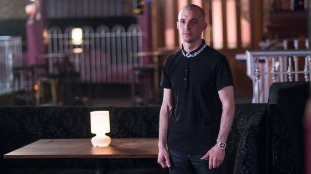 Who is Nidge thumping in tonight's episode of Love/Hate?